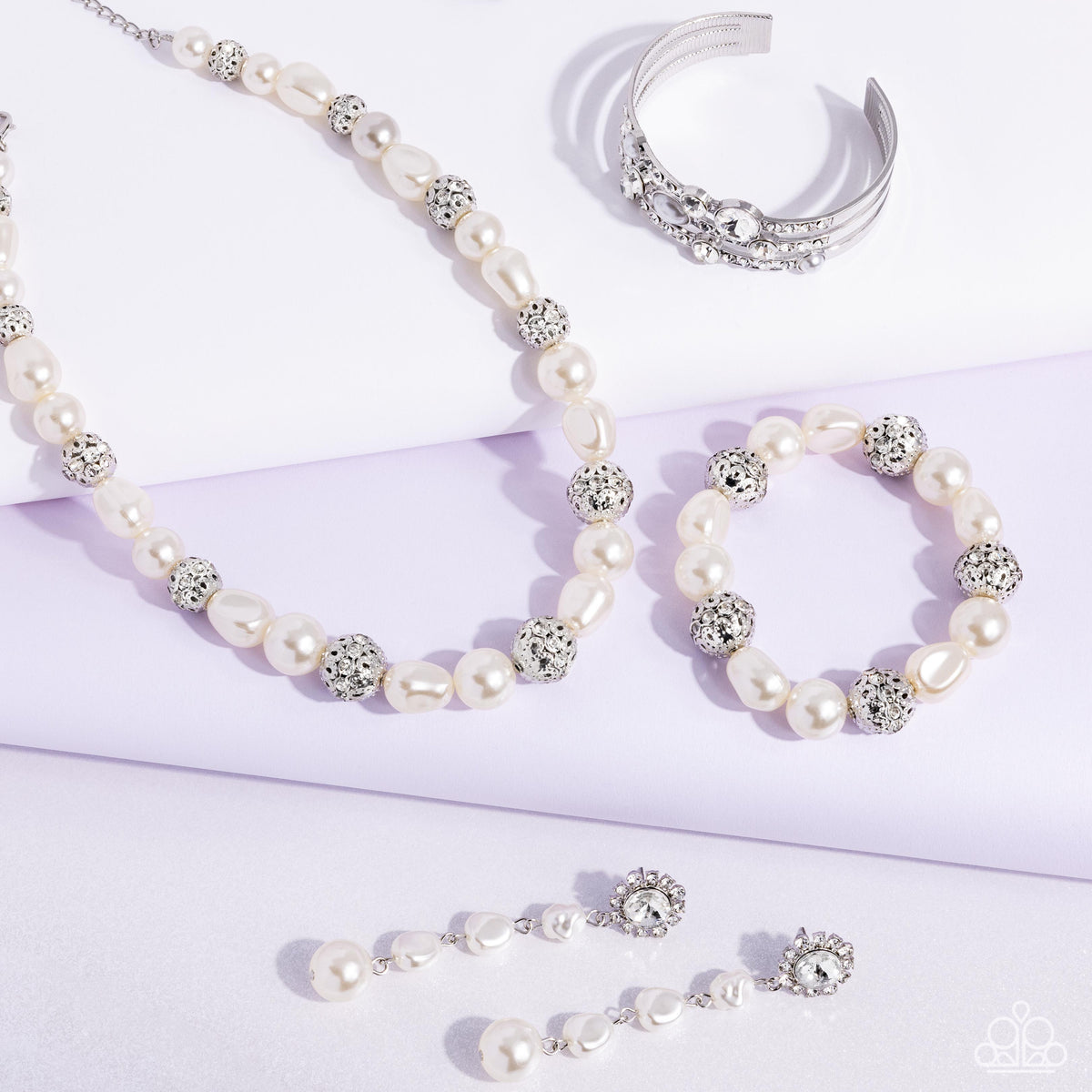 1124 Fiercely 5th Avenue - Complete Trend Blend Paparazzi Accessories – The Razzi Boutique